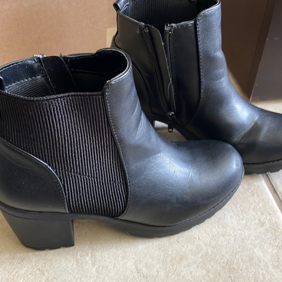 Shoes | Black Zip Up Boots With Chunky Heel | Poshmark